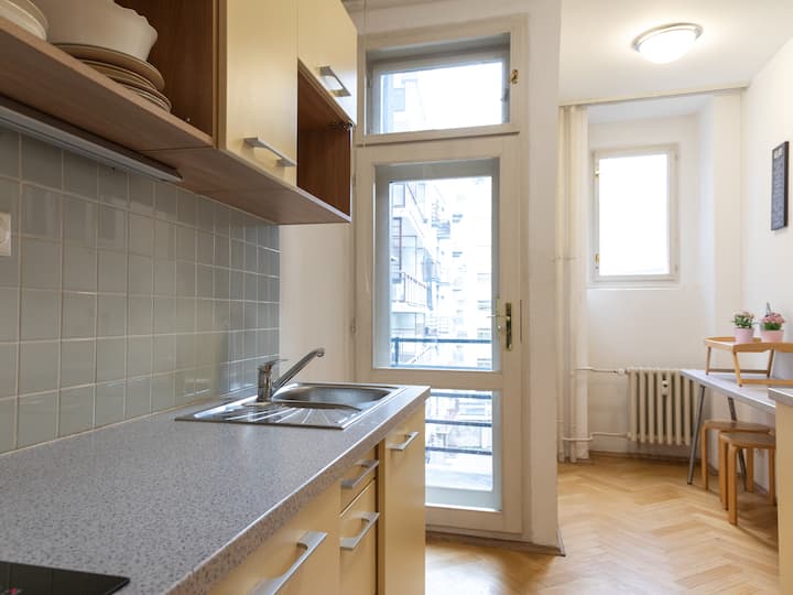 Long 38 Apartment Prague - Praga