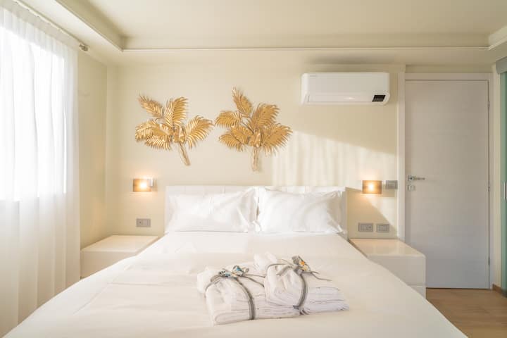 Le Rive 23 - Frenchi Room - Lovere