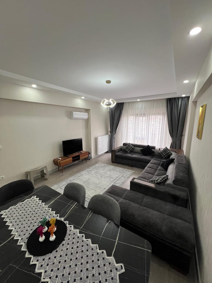 Superior 2+1 Central Apartment - Başakşehir