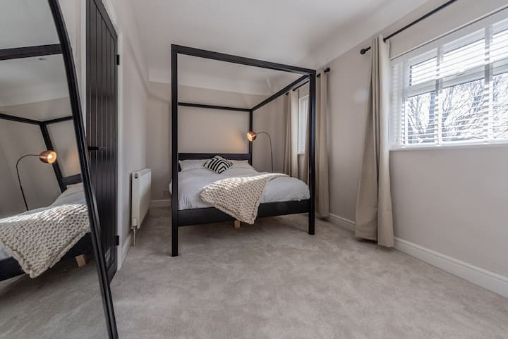 Luxury Modern 3 Bedroom House - Guernsey