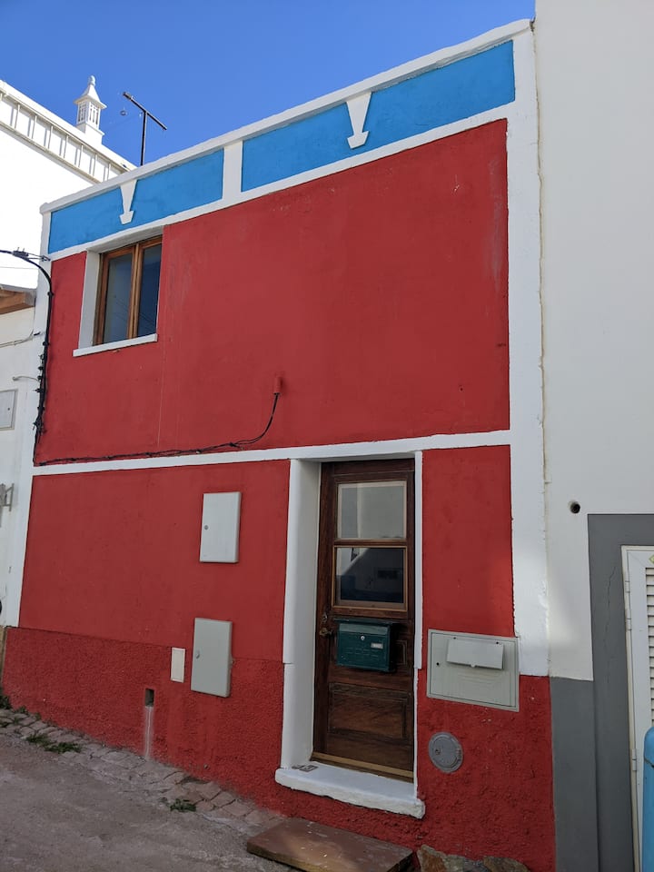 A Pequena Casa Vermelha - Vila do Bispo