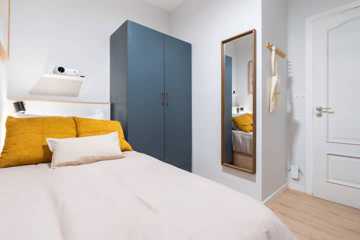 Single In Eixample - Barcelona