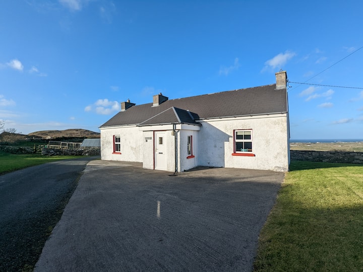 Sea View Cottage, Pet Friendly - Downings