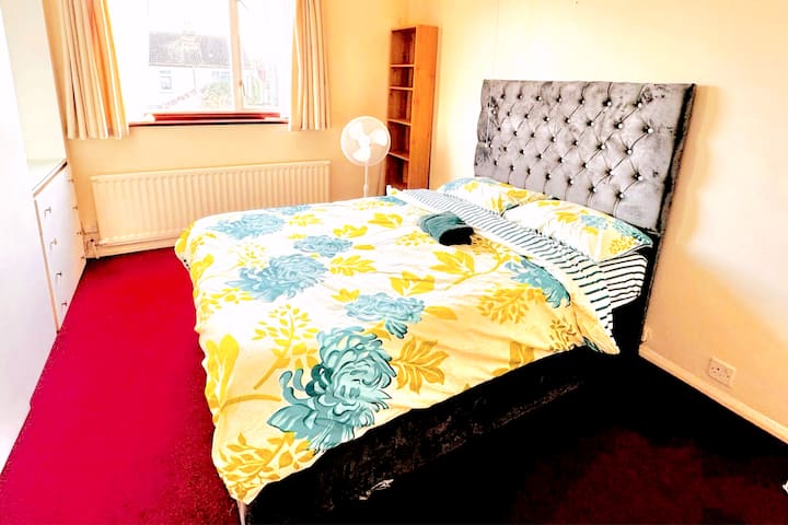 Zenith House In Romford. - Romford