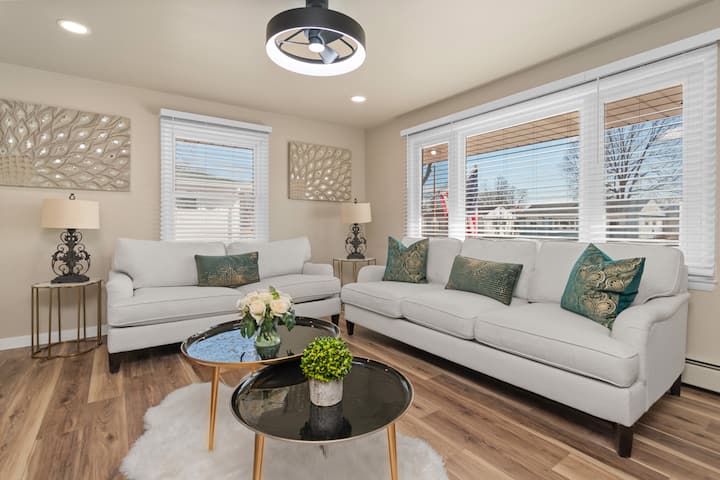 Packer Home Near Lambeau Field - 格林貝
