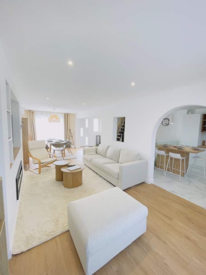 Le Luxury Lodge - 8 Voyageurs - Parking - Wifi - France