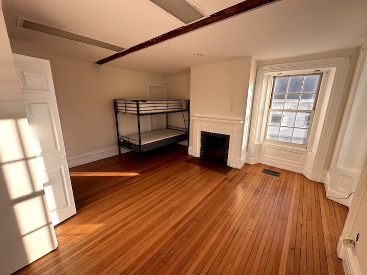 Private Room In Everett/ma - Medford, MA