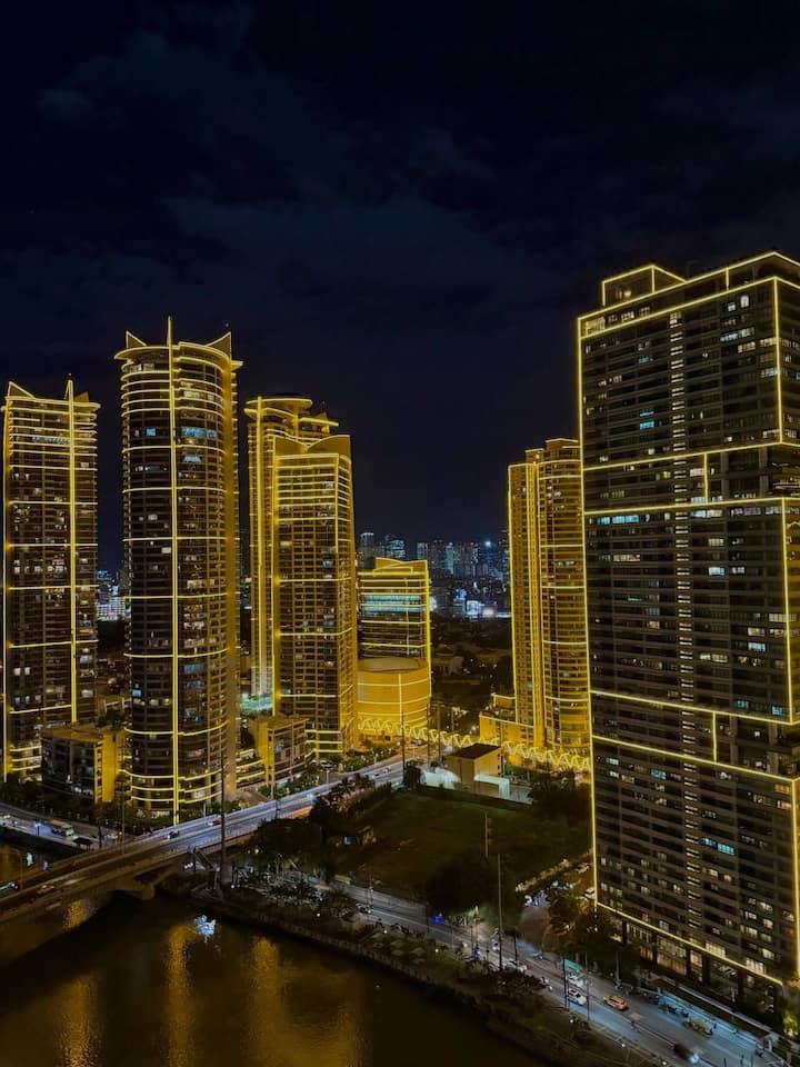 Hotel Residences At Acqua W/free Pool & Fiber Wifi - Manila