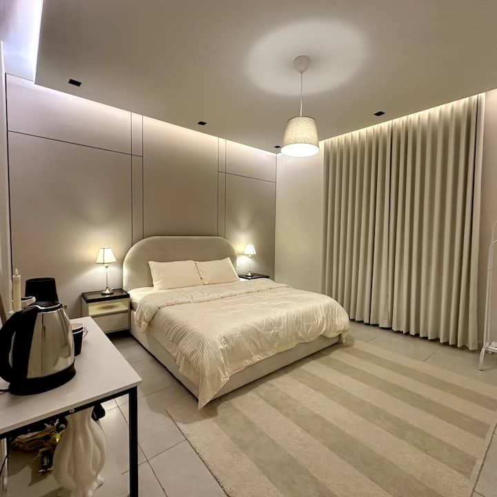 Modern Apartment Near Airport Smart Tv Self Entry. - Jeddah