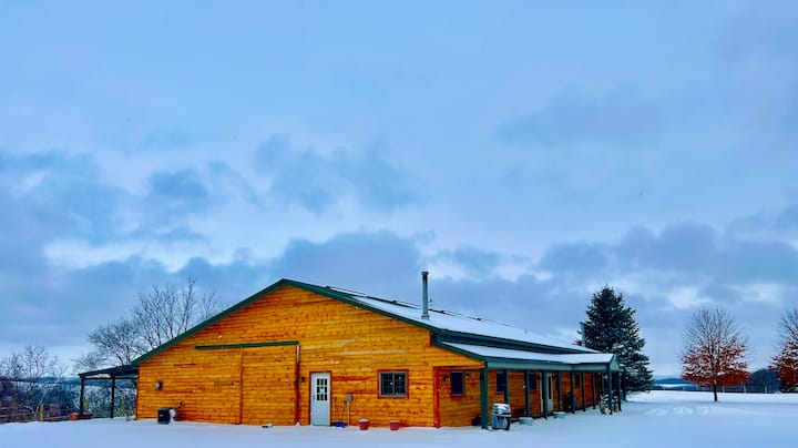 Sunset Lodge 9 Bedroomlodge - Harpers Ferry, IA