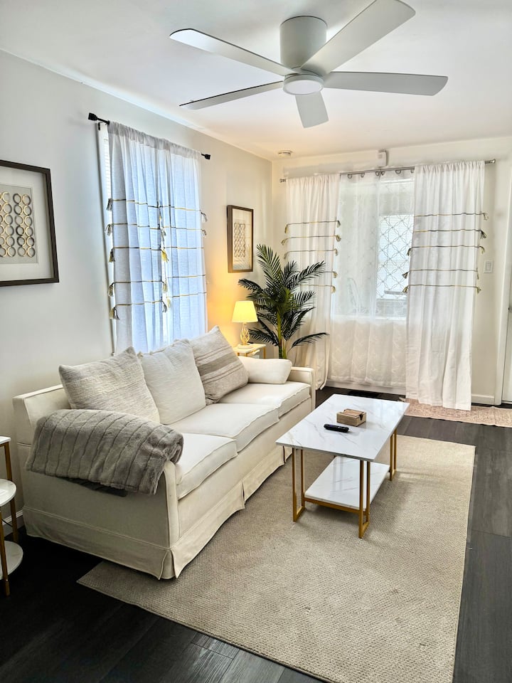 Peaceful 1-bedroom Getaway | Cozy & Convenient - Utica