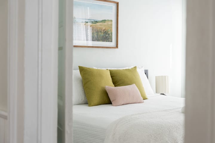 The Hall House - Historic Downtown Wilmington - Wilmington, NC