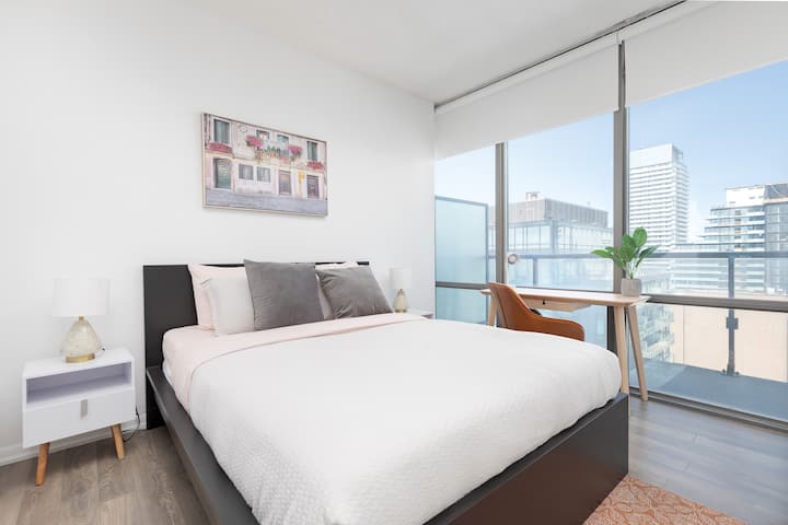 2 Bdr And Sofa Bed With View - Port Hope