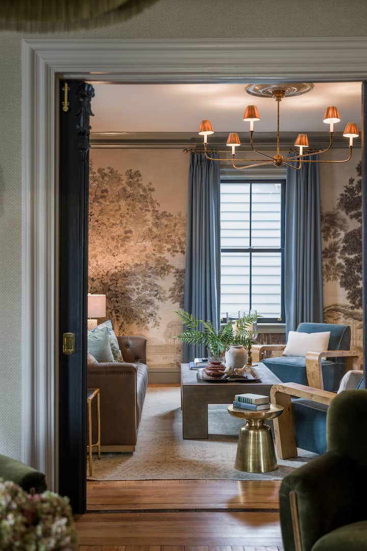 The Mermaid Suite – Luxury Suite Steps From Thames - Newport, RI