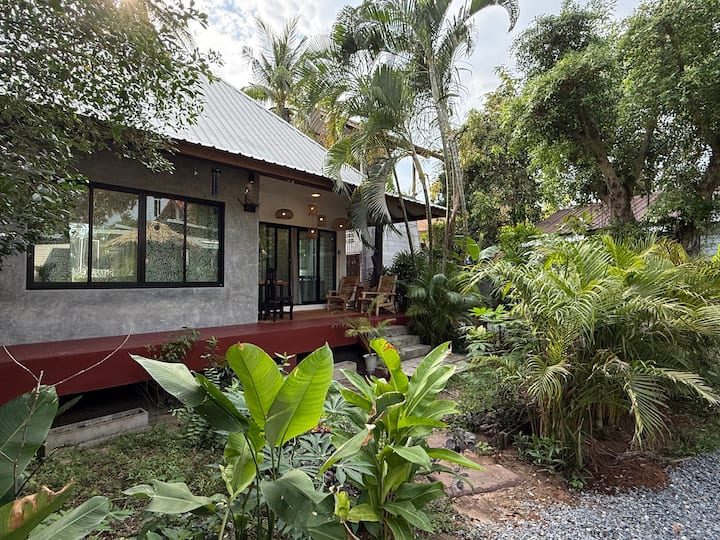 Sunny House Close To The Beach - Ko Pha Ngan
