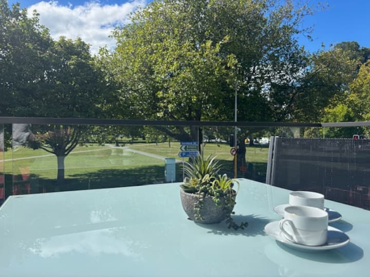 City Apartment Latimer Sq-for Holiday Or Business! - New Zealand