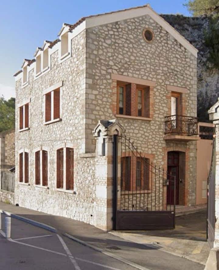 Maison De Ville Avec Terrasse - Villeneuve-lès-Avignon