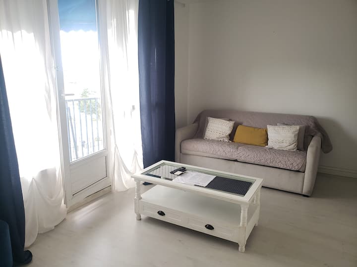Charmant Appartement Rezé Centre - Ibis Budget Nantes Reze Aeroport