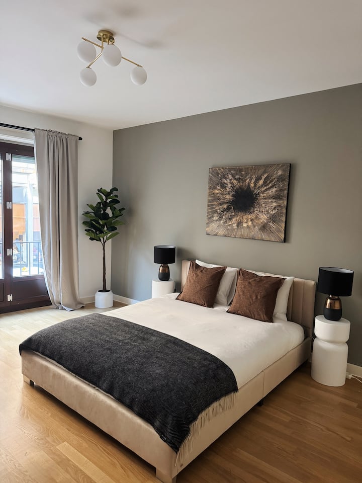 Chic & Central Lakeside Home #1 - Ginebra