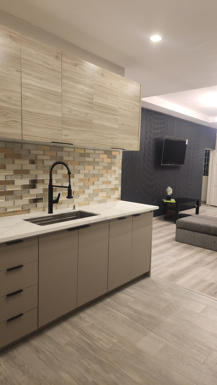 Modern, Comtemporary, Classy Apt - Trinidad y Tobago