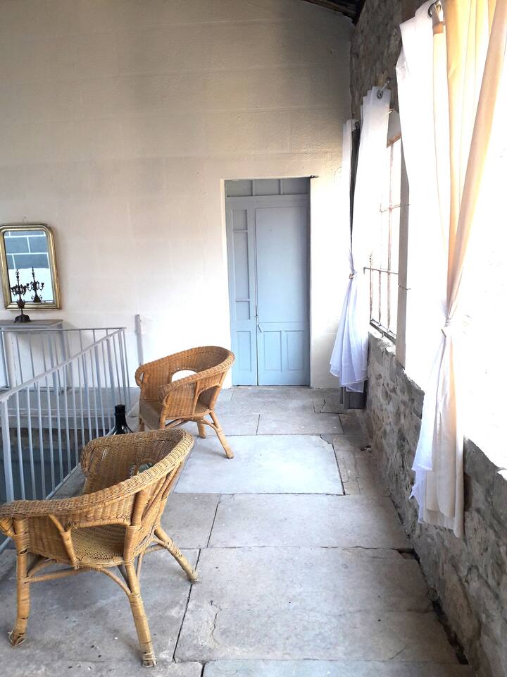 La Maison De Famille D'uzès - Aubussargues