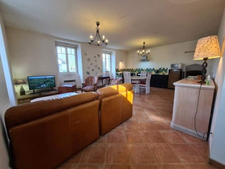 Apt De 3 Ch Dans Village - Saint-Antonin-Noble-Val