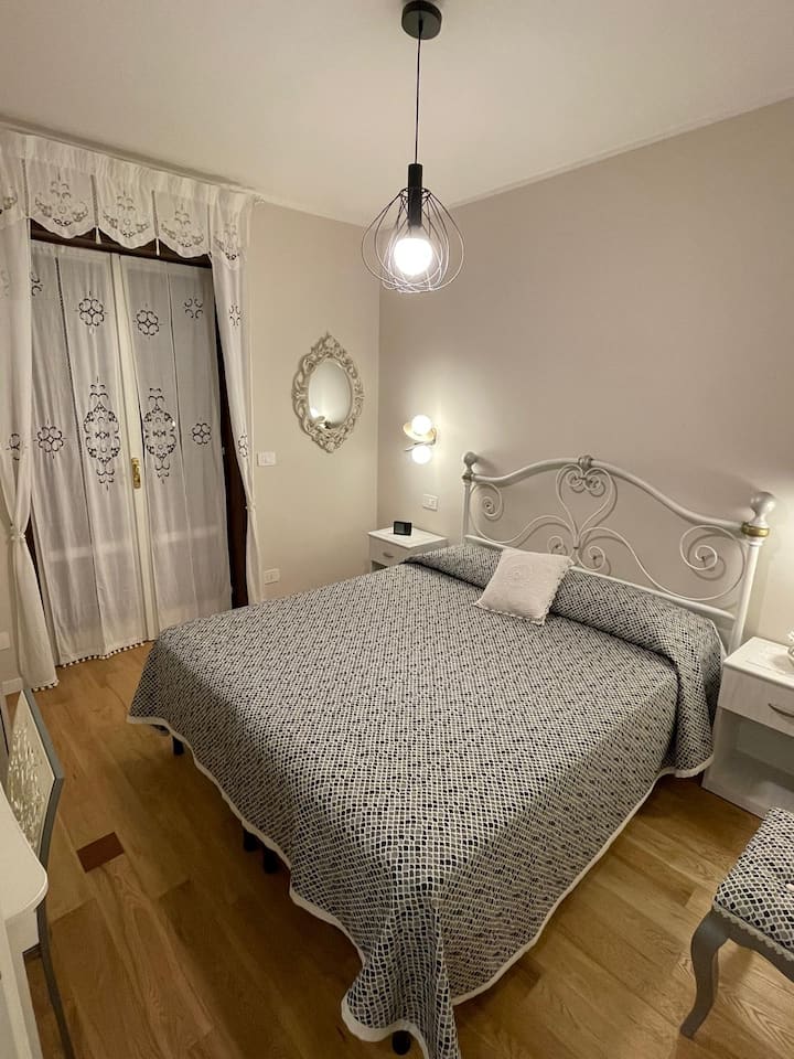 Stanza"camera Argento"con Bagno - Milazzo