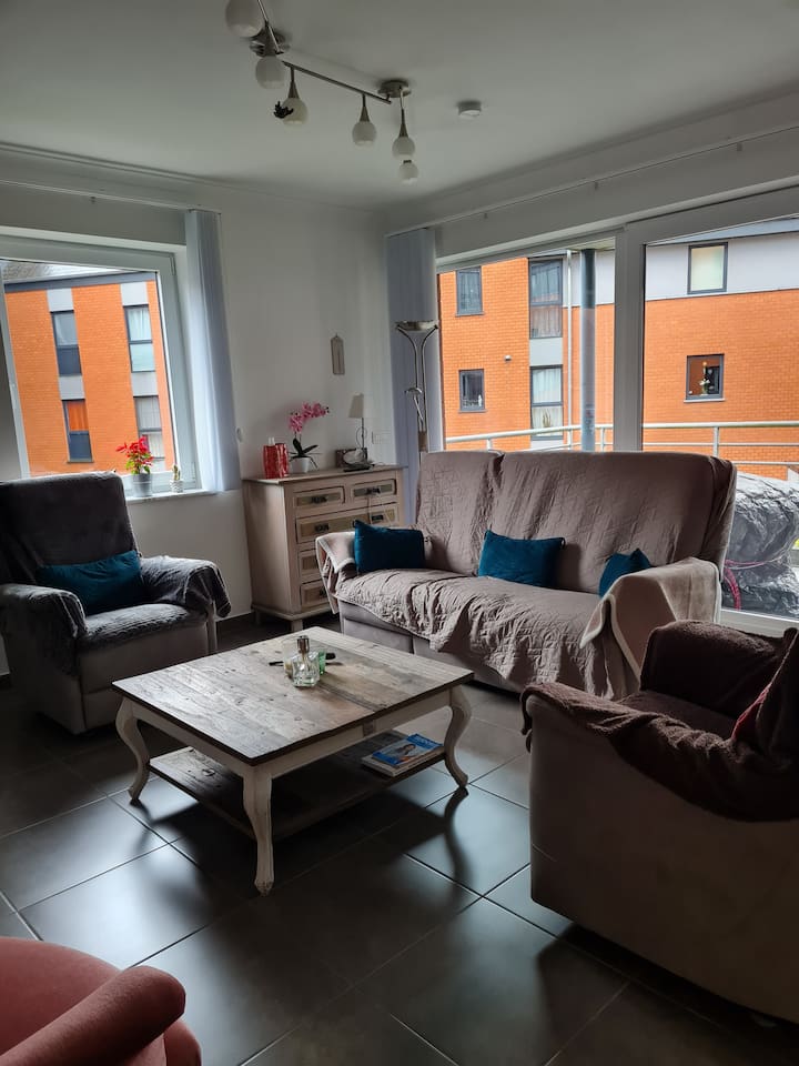 Le Titre , Est L'amitié. - Durbuy