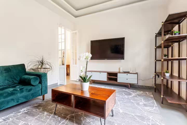 Best Location Condesa
•Complete Apartment - Benito Juarez