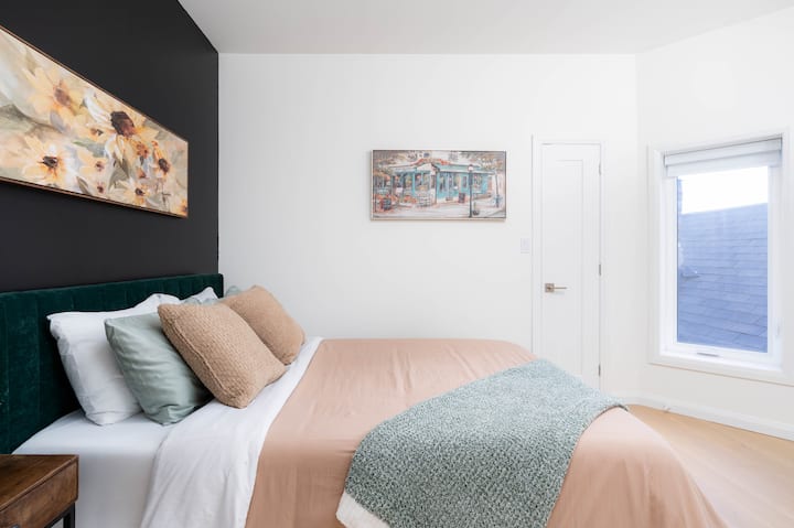 Stylish Home For 6 - Port Hope