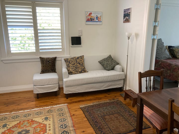 Neutral Bay Hideaway - Manly Beach, New South Wales