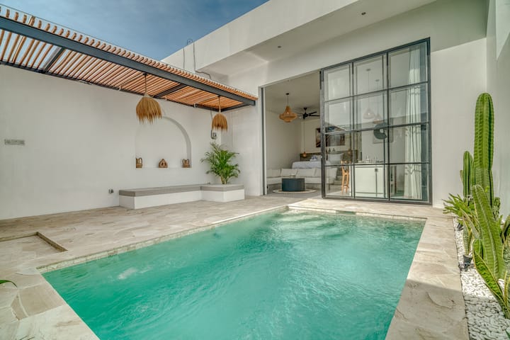Avasa Villa B2 : Brand New 1br In Berawa, Bali. - Australia