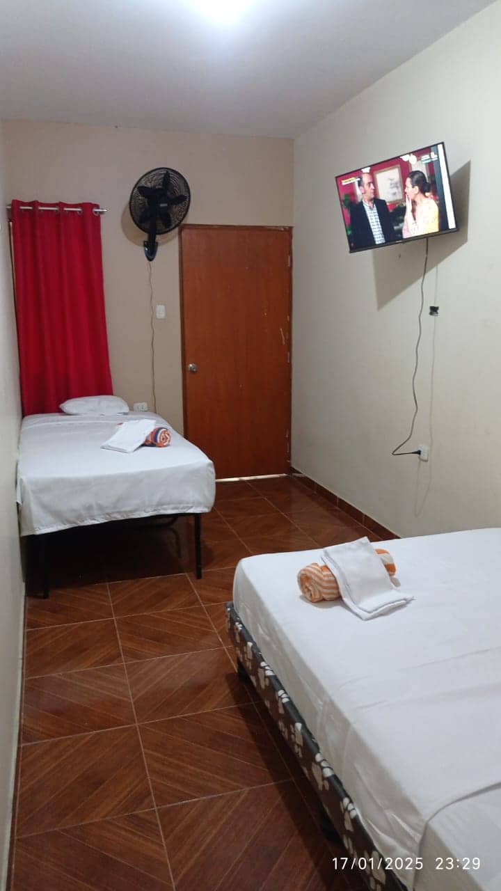 Tumbes(puyango)
Habitación-2camas -3huespedes - Tumbes