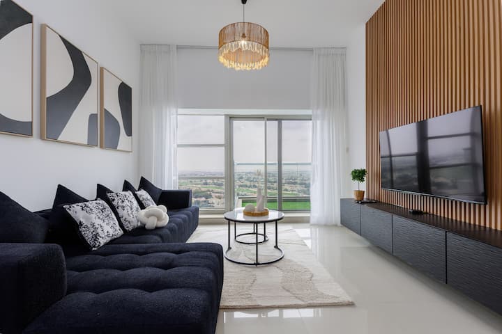 Spacious 3 Bedroom | Golf Views | Infinity Pool - Dubai