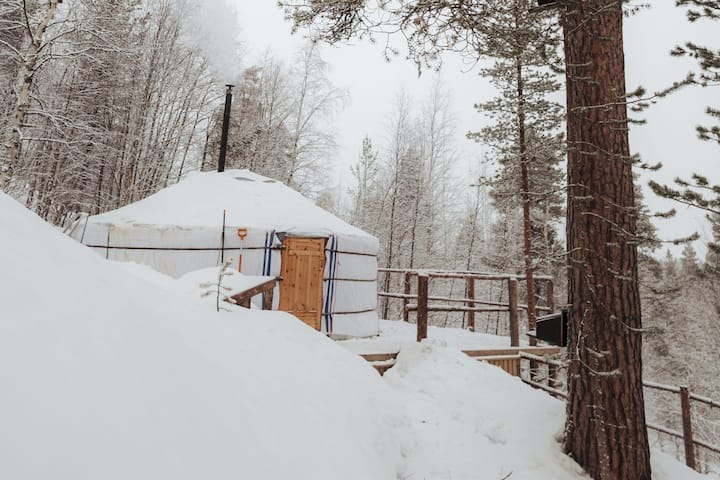 Yurt With Lakeview - Ivalo