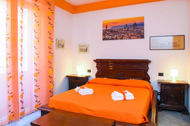 Stanza Arancione Firenze Lgbtq+ Frendly - Florence