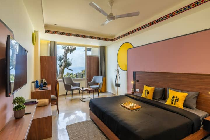 Superior Scenic Stay | Balcony & Peaks, Dalhousie - Dalhousie
