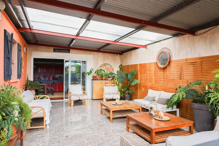 Maison Cosy Avec Grand Jardin - Saint-Gilles les Bains
