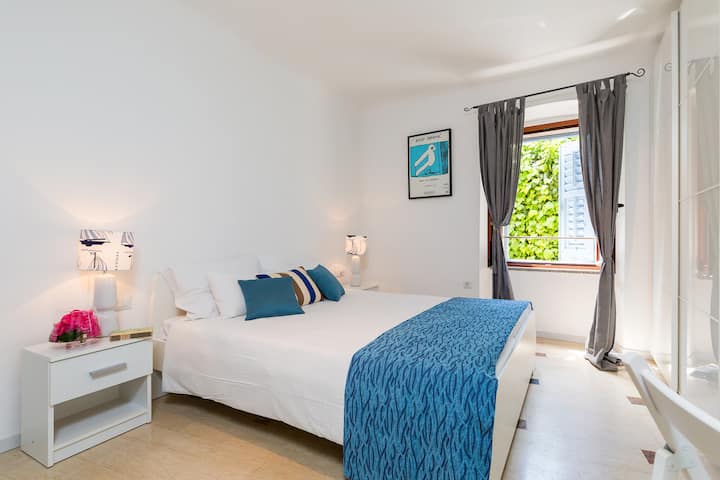 Old Town View Apartment 4+1 - Poreč