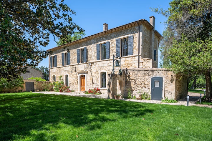 Domaine De Rocqueval - Les Baux-de-Provence