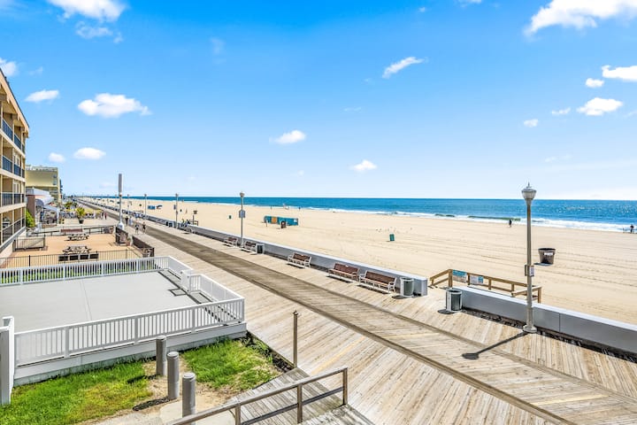 2 Br/1ba Apt Just Steps Away From Beach & Boards - Ocean City, MD