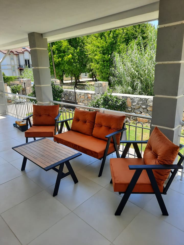 Garden Villa / 4+1 Geniş Veranda / Denize Yakın - Fethiye