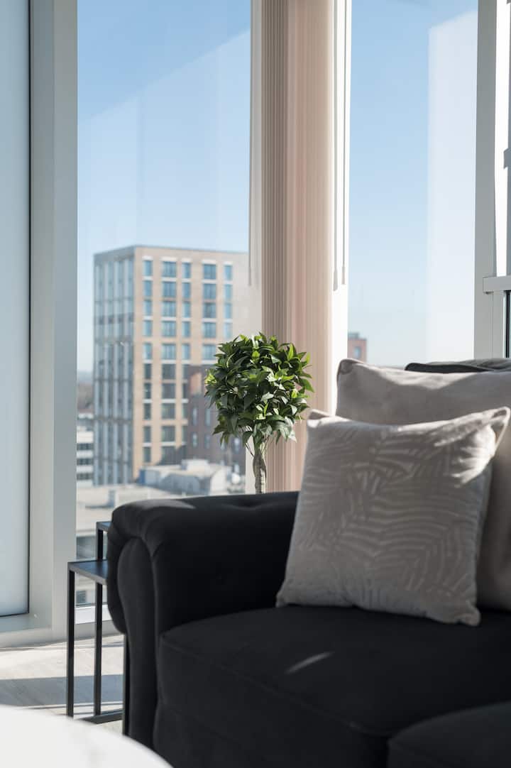 1-bed | Breathtaking City Views + Free Parking - Milton Keynes