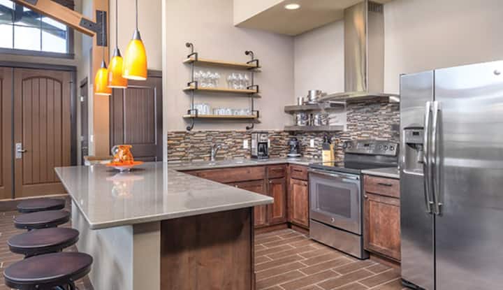 Two-bedroom Casita - Private Hot Tub On Deck! - Granby, CO