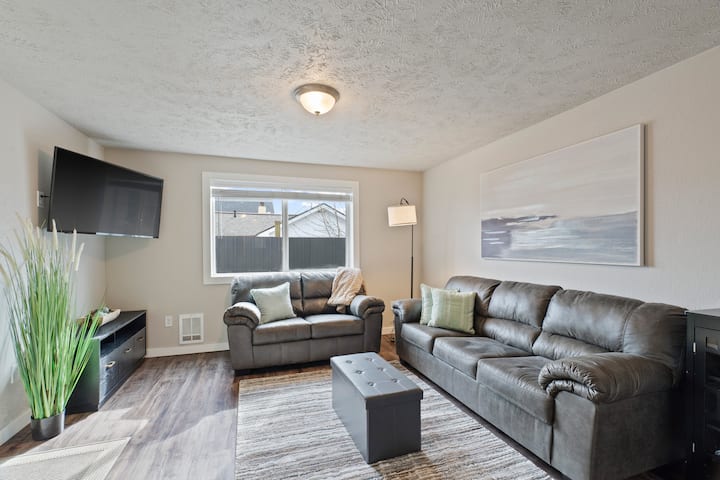 Updated Apartment #1 Near Gonzaga And Downtown - Spokane, WA