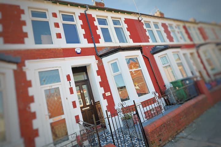 Cwmdare House - Near City Centre - Cardiff