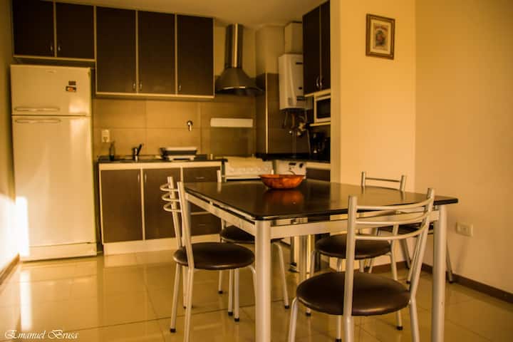 Amplio Y Céntrico En Segundo Piso - San Juan