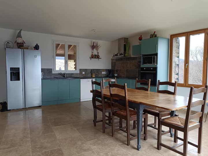 Sur Les Sommets Du Village - Privas