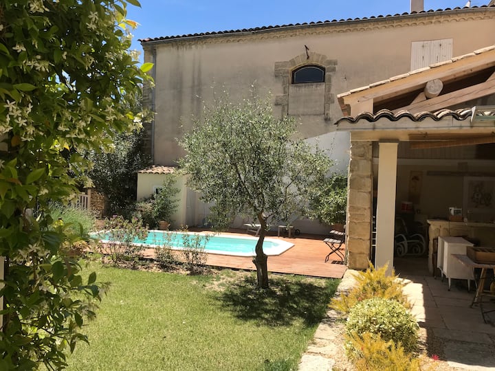 Maison Avec Piscine Pour 12 - Calvisson