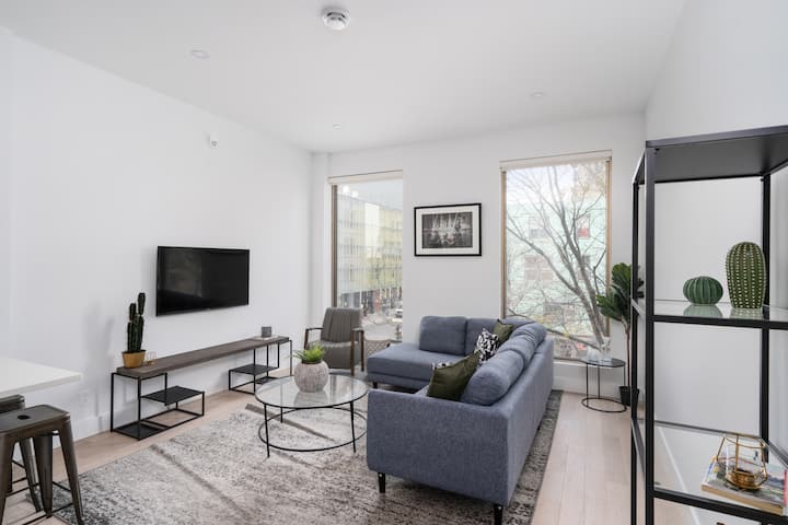 Spacious & Stylish 1br|parking - Montréal, QC